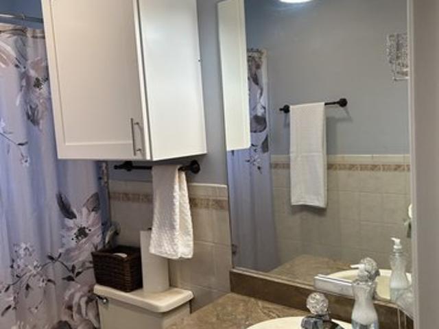 5582 SE 42nd Ct Rm 2, Ocala, FL 34480