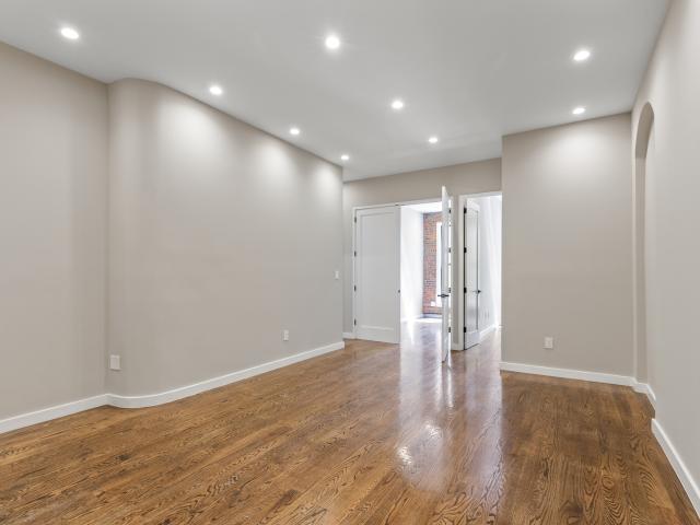 558 3rd Avenue, Unit 1B | Compass