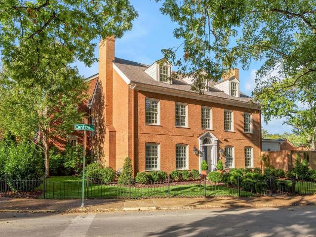 558 Central Avenue
