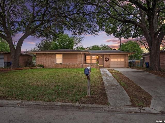 558 Cicero Dr, San Antonio, TX 78218