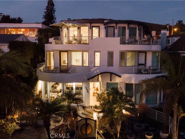 558 Cliff Dr, Laguna Beach, CA 92651 | MLS #LG25279 | Compass