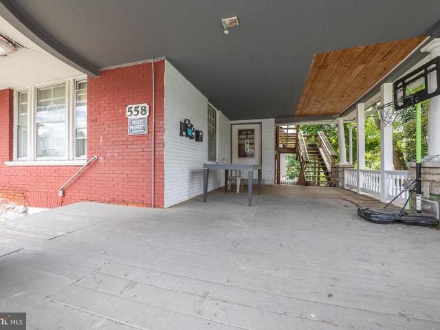 558 E Lincoln Highway