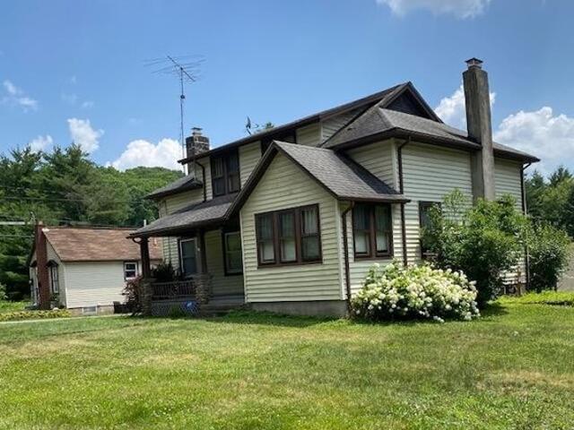558 Effort Neola Rd, Brodheadsville, PA 18322