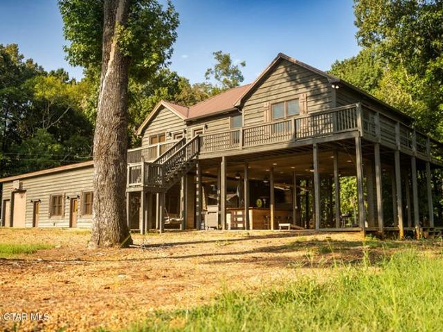 558 Humphries Cove Rd, West Point, MS 39773