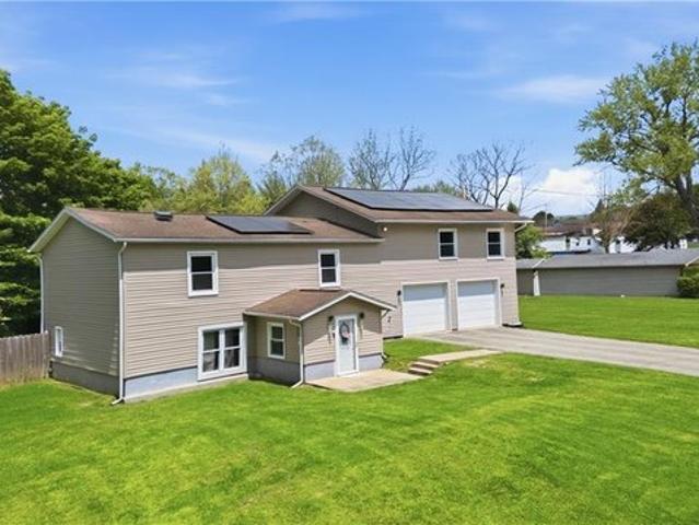 558 Market St, Bolivar, PA 15923