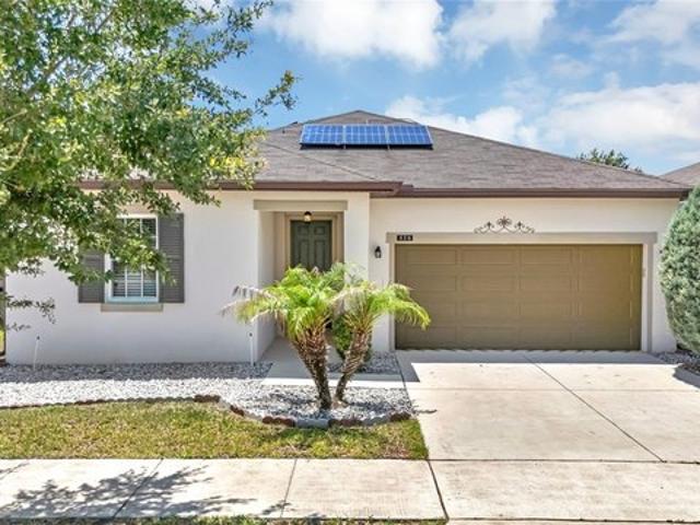 558 Meadow Pointe Dr, Haines City, FL 33844