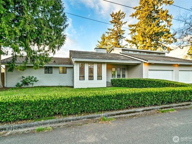 558 SW 298th St, Federal Way, WA 98023