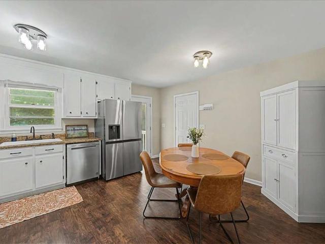 558 Peeples Valley Road NE