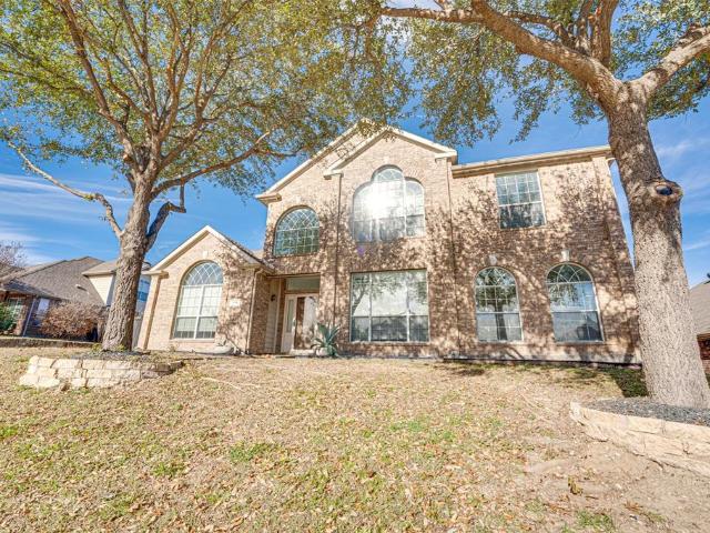 558 Presidio Drive