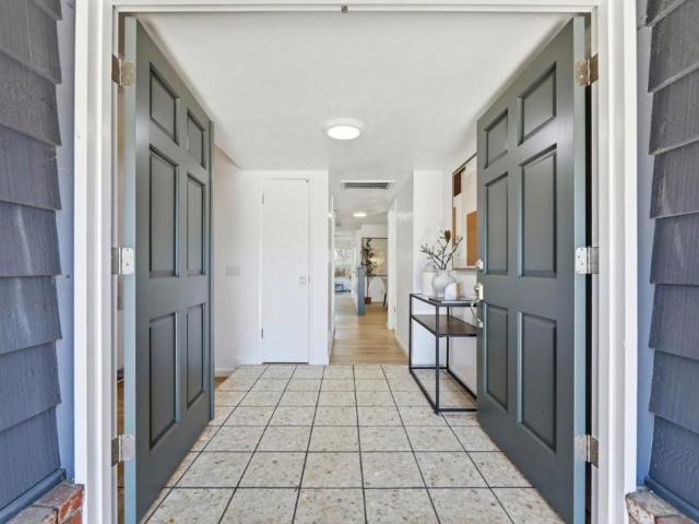 559561 Mozart Court
