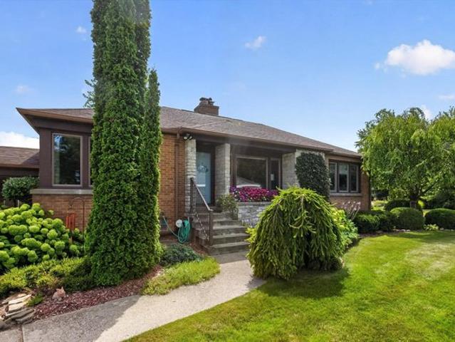 5596 Gaertner Ct, Bay City, MI 48706