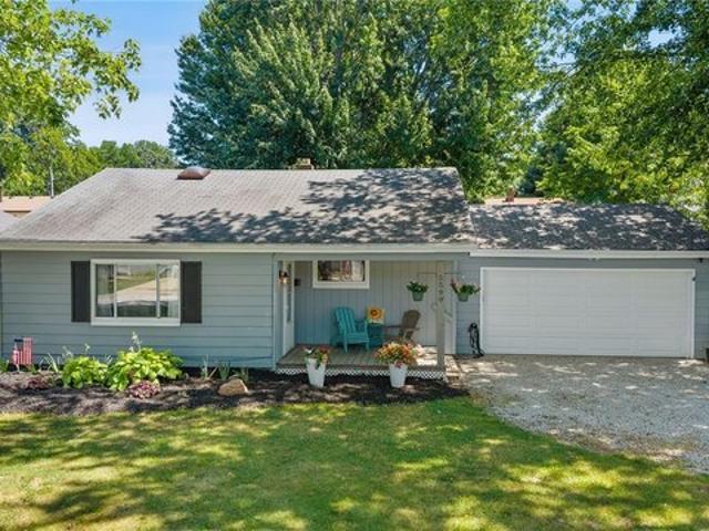 5599 Grove Ave, Mentor, OH 44060