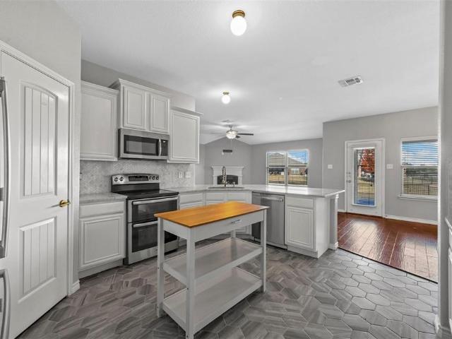 5590 Manitou Drive