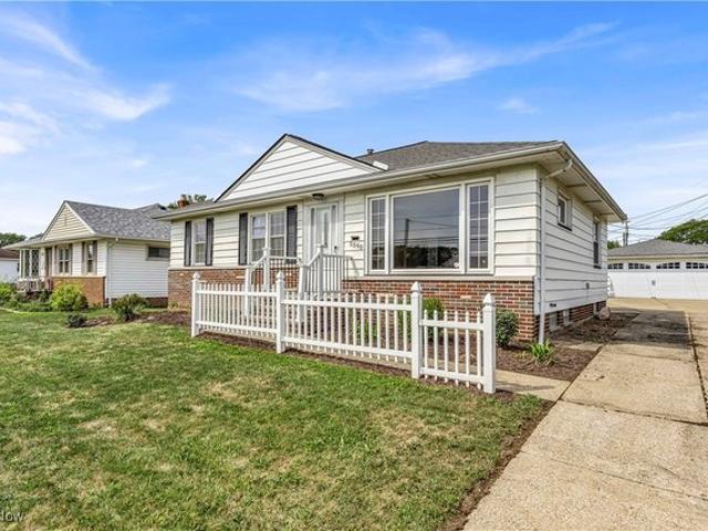 5590 Queens Hwy, Parma, OH 44130