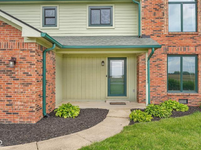 5593 S County Road 400 W