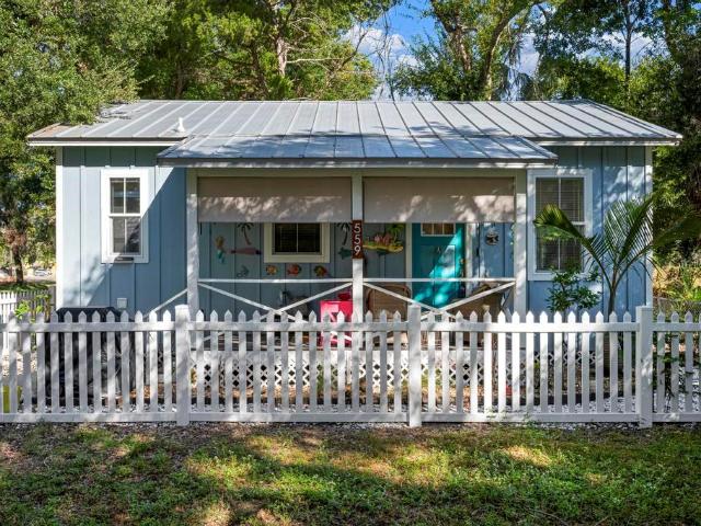 559 18th St E, Bradenton, FL 34208 | MLS #A4670