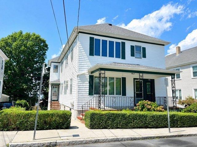 559 561 S Almond St, Fall River, MA 02724