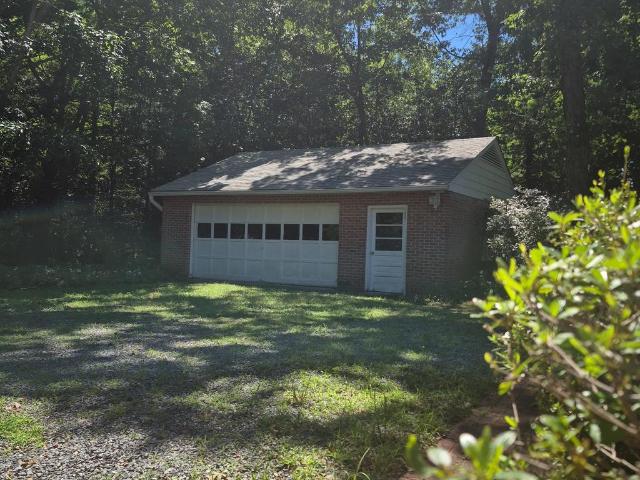 559 Lee Dale Drive