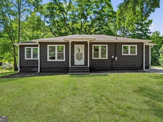 559 Morningside Dr, Lawrenceville, GA 30043