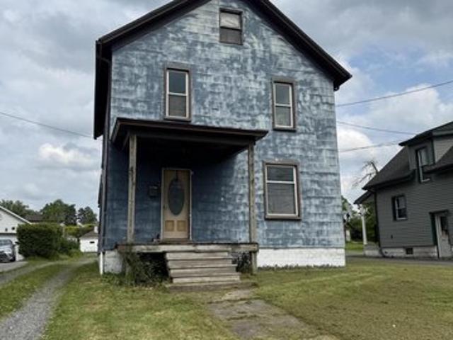 559 S Saint Marys St, Saint Marys, PA 15857