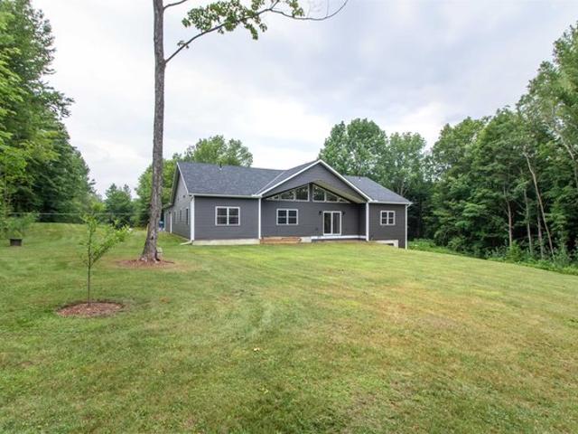 559 Spencer Hill Rd, Coventry, VT 05855