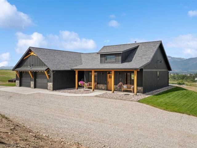 559 Stage Springs Ln, Stevensville, MT 59870
