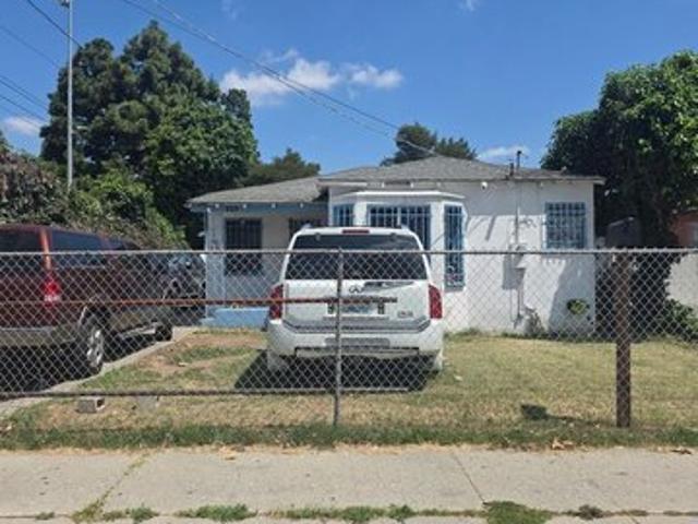 559 W 90th St, Los Angeles, CA 90044