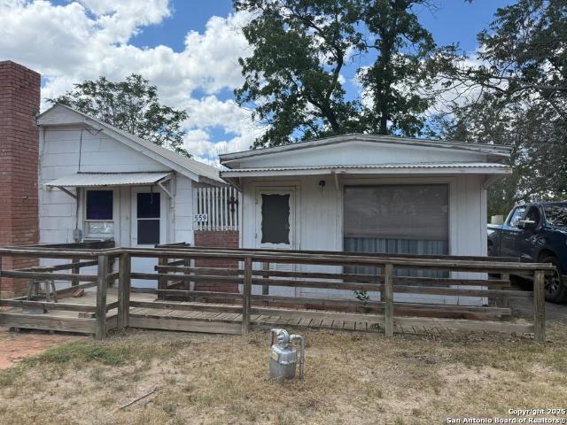 559 W Rheiner Ave, Sabinal, TX 78881 | MLS #1880 | Compass