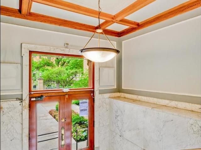 559 W Surf Street # 500