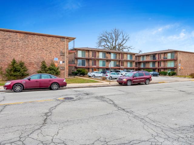 559 Wentworth Ave, Calumet City, IL 60409 | MLS #12547 | Compass