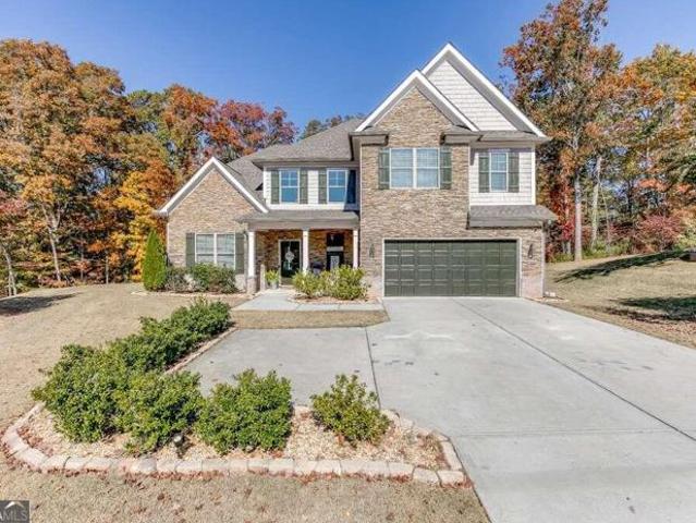 559 Thomas Dr, Loganville, GA 30052