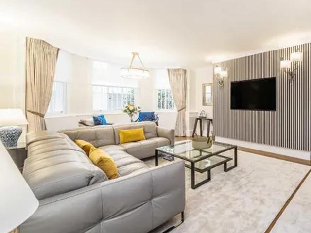 55 56 Holland Park, London, W11 3SS, United Kingdom | 3 bed apartment for rent #136749744 | Rentberry