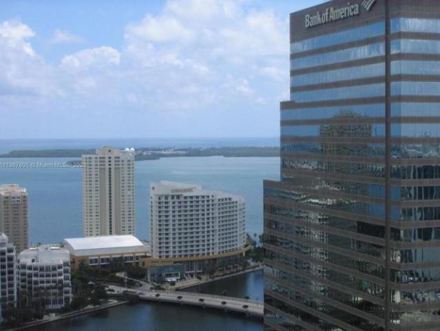 55 6th St SE #3710, Miami, FL 33131