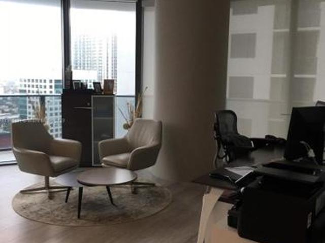 55 9th St SW #1508, Miami, FL 33130