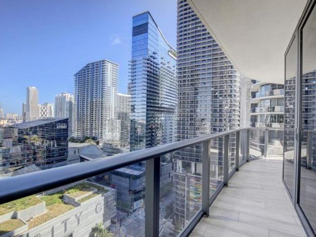 55 9th St SW #2201, Miami, FL 33130