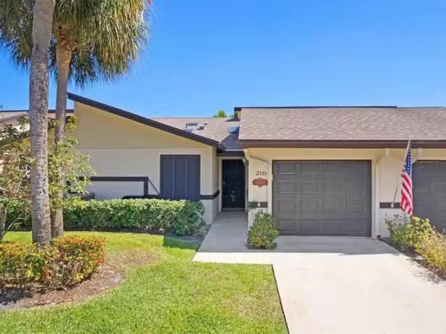 55+ $2,000 2 Bedroom 2 Bathroom House In Boynton Beach With.