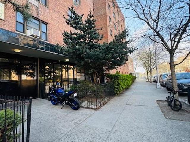 55 30 99th Street, Unit 3E | Compass