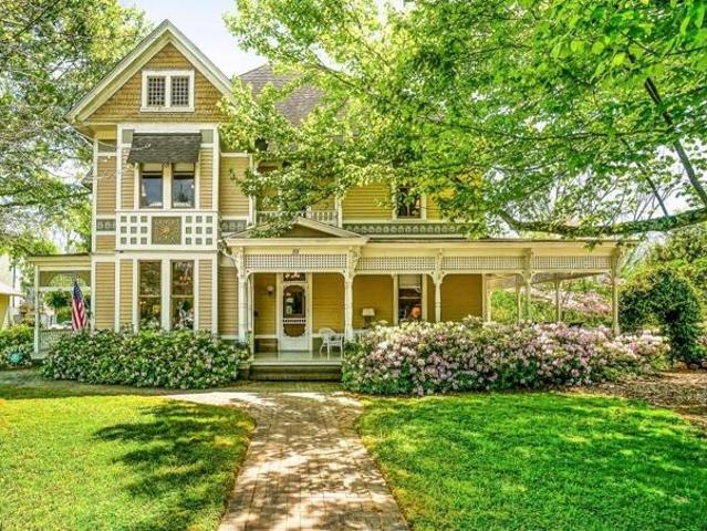 55 Trammell St, Marietta, GA 30064