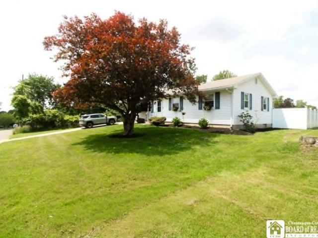 55 Vinnie St, Jamestown, NY 14701