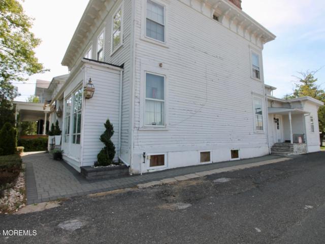 55 W Main Street Unit Second Floor