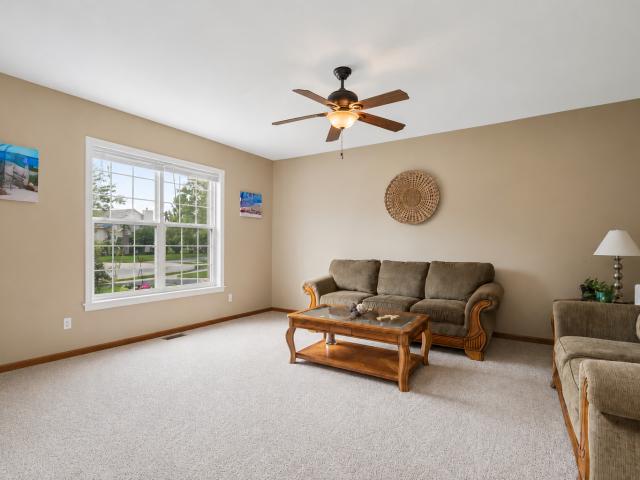 55 W Arden Lane