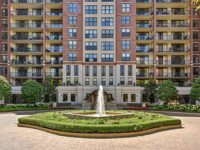 55 W Delaware Pl Apt 1101, Chicago, IL 60610