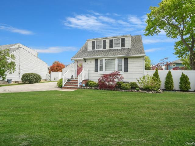 55 Westwood Avenue