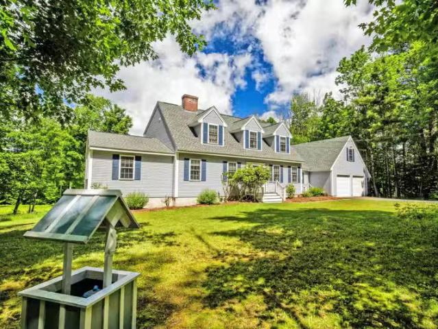 55 WILL SMITH RD, BARNSTEAD, NH 03218 Single Family Residence.