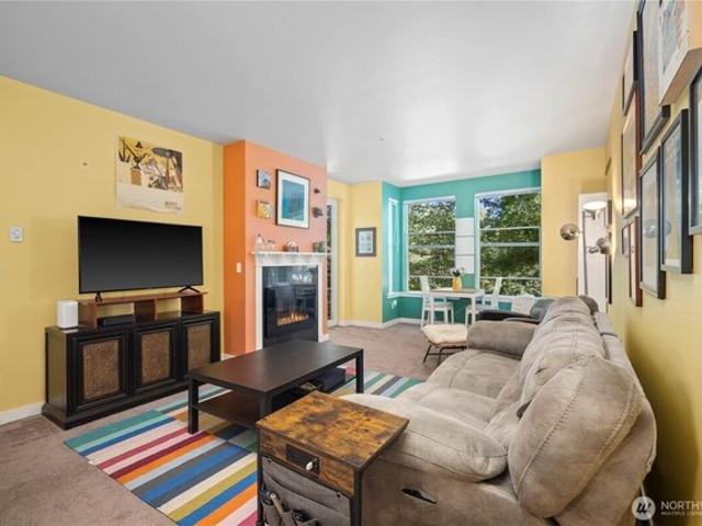 55 Williams Ave S Apt 205, Renton, WA 98057