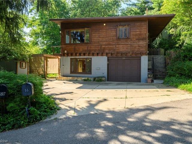 55 Willowdale Lake Ave NW, North Canton, OH 44720