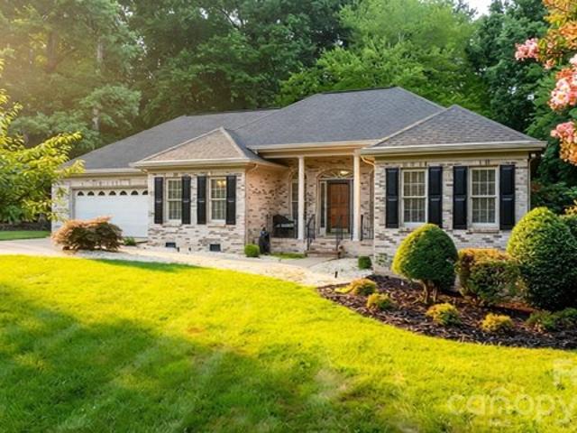 55 Wittenburg Springs Dr, Taylorsville, NC 28681