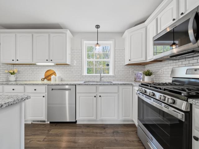 55 Woodhawk Drive