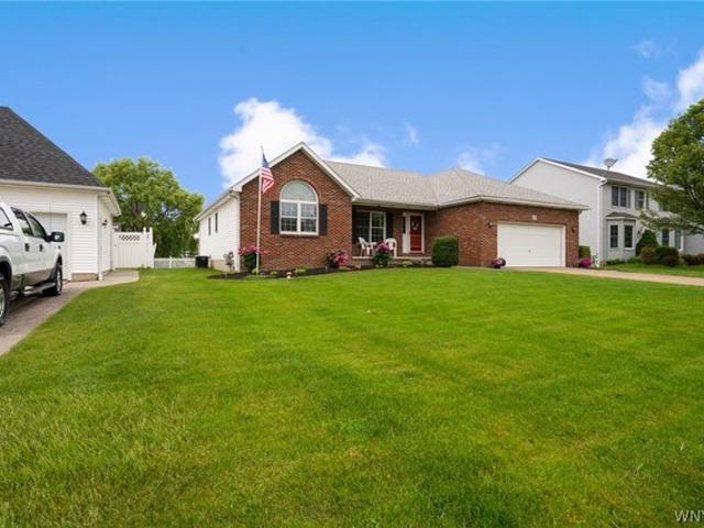 55 Ashley Dr, Buffalo, NY 14224