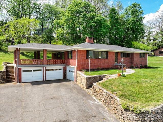 55 Boydston St, Canton, NC 28716